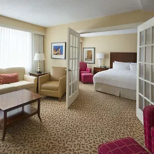 W Toronto Hotel | UPDATED FOR 2025 | luxuryhotelstoronto.com